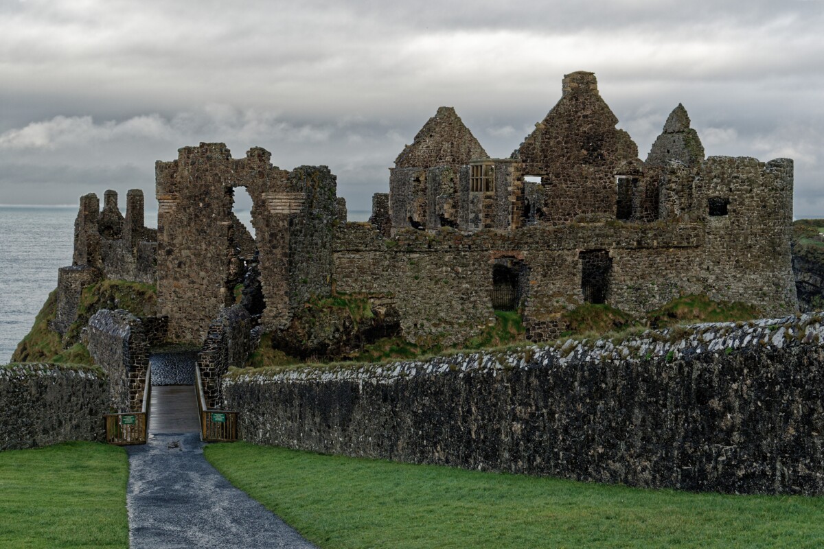 Dunluce (Hoots Mon) – CityHillsAndSea