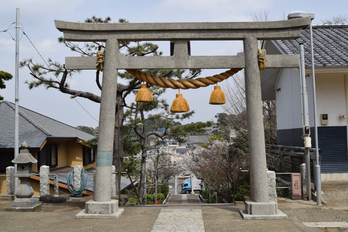 Enoden Stations : EN07 – Koshigoe – CityHillsAndSea